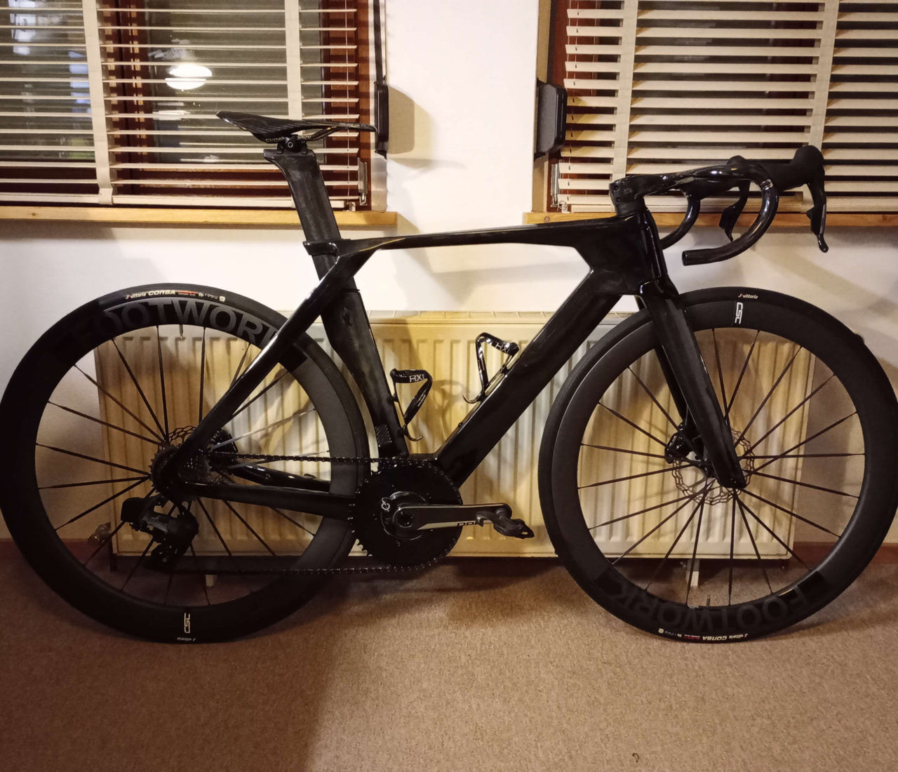 What Makes a Carbon Racing Bike Frame So Fast? Exploring the Technolog ...