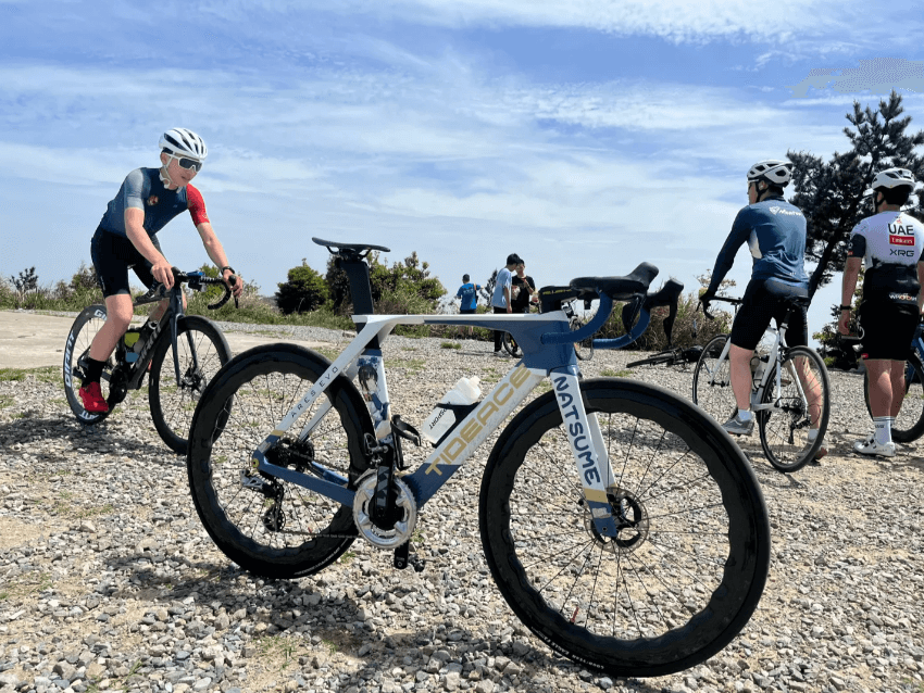 How Carbon Racing Bicycles Are Redefining Speed in 2025 – TIDEACEBIKE