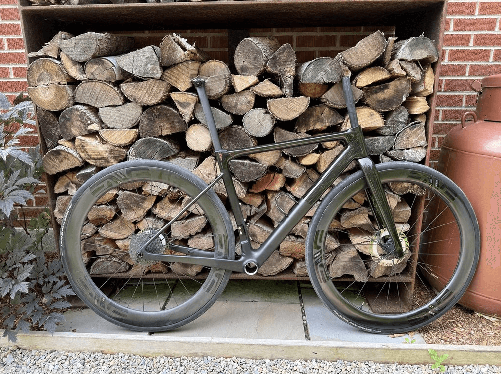 Best Ultralight Road Bikes for Climbing in 2025: Weight vs Performance ...